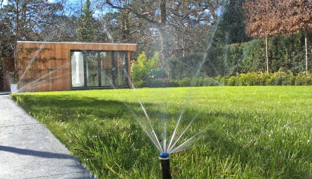 IT’S THIRSTY WORK AT JPS